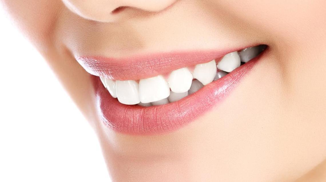 7 Easy Tips for Healthy and White Teeth