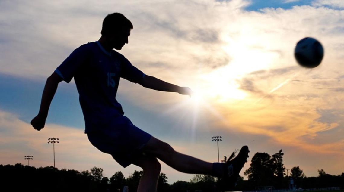 How to Improve Sports Performance: It's All About The Core