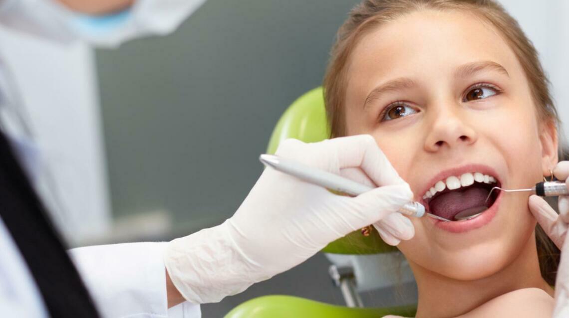 7 Warning Signs Your Tooth May Need a Root Canal Treatment