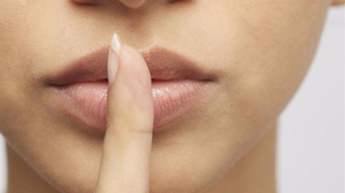 10 Remedies to Get Pink Lips Naturally