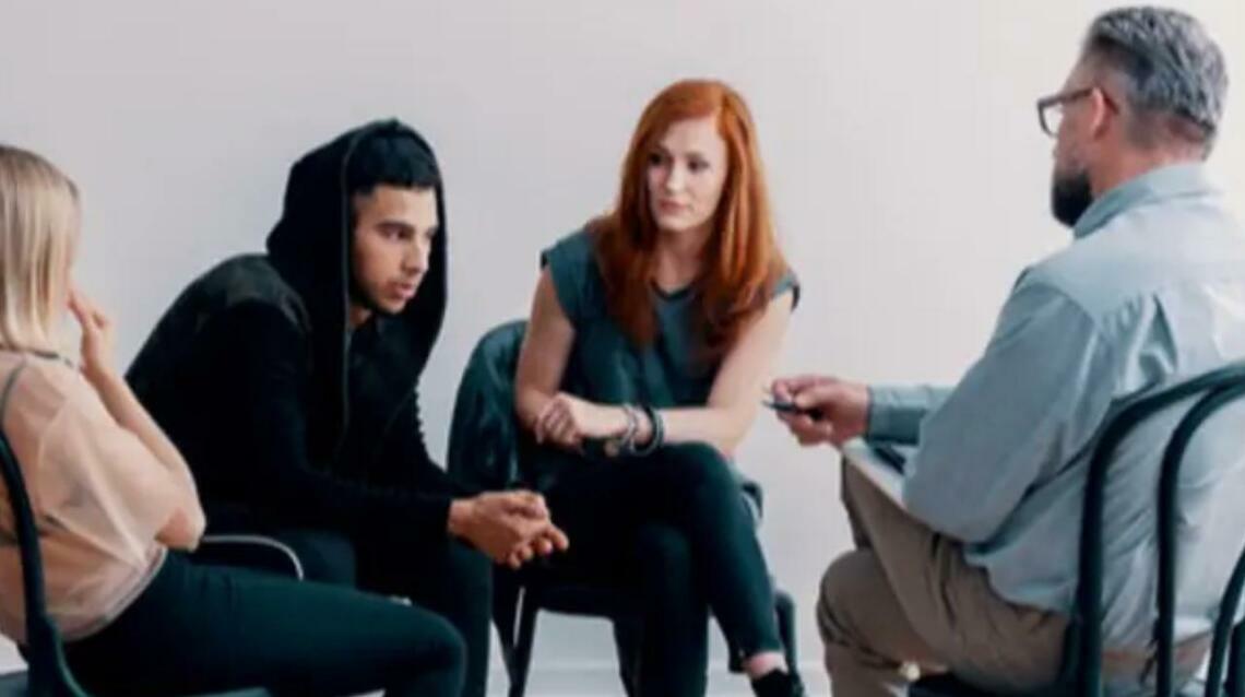 How to Choose Between Life Coaching and Counseling?